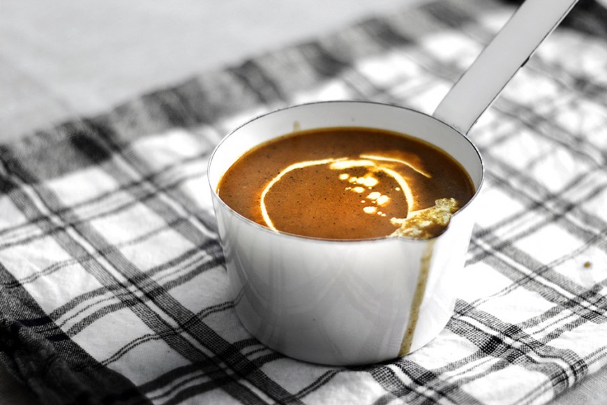 justly gravy – Lady and Pups