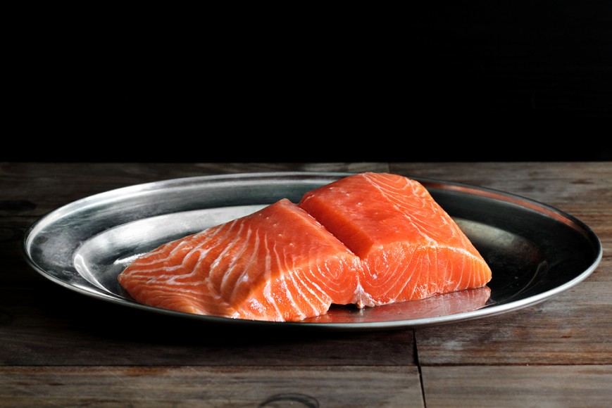 SPICY SALMON MINI HAND ROLLS