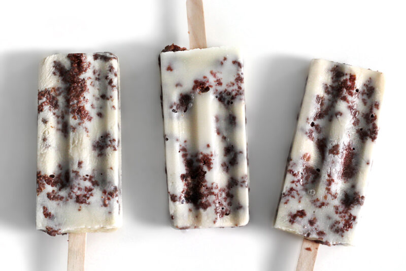 BROWNIE-COW POPSICLES – Lady and Pups