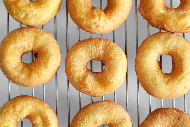 MOCHI DONUTS – Lady and Pups