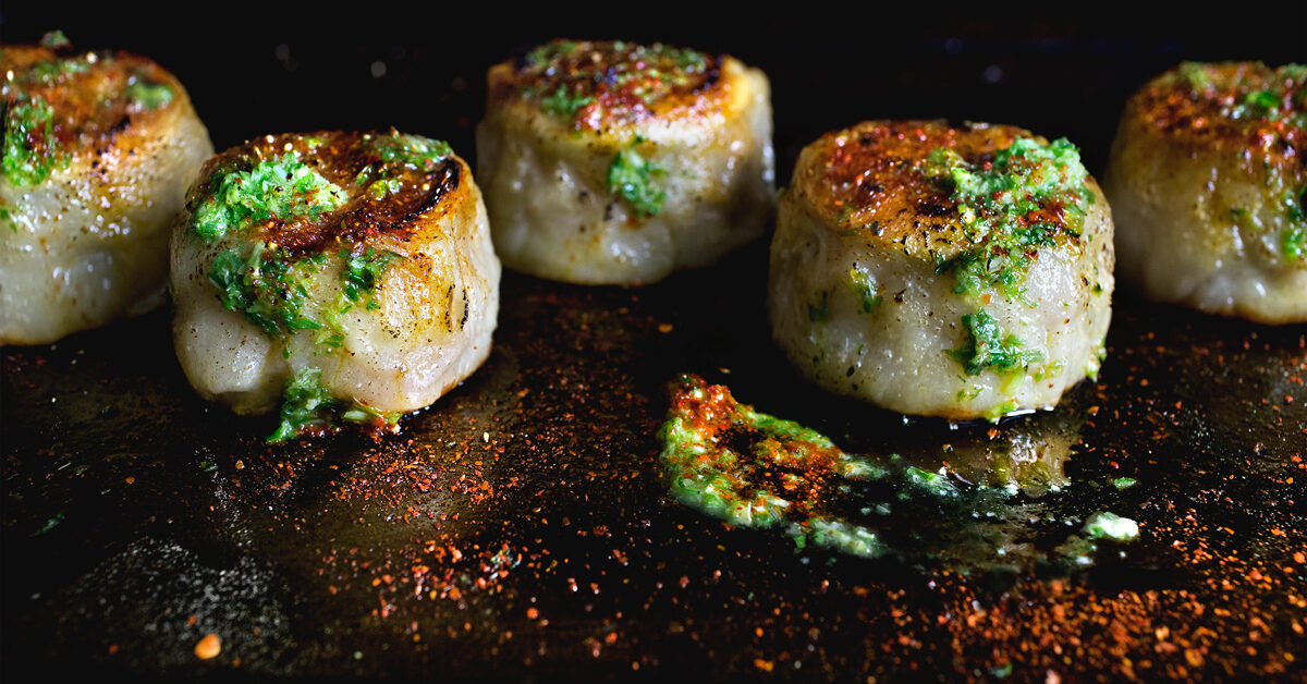 THE JADED DOOR-NAIL MEAT PIES RUBBED W/ SCALLION BUTTER – Lady and Pups