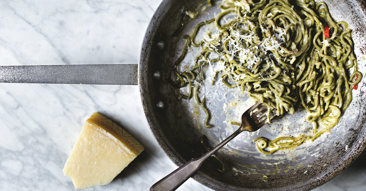 MATCHA SPAGHETTI W/ CHILI AND CHEESE – Lady and Pups