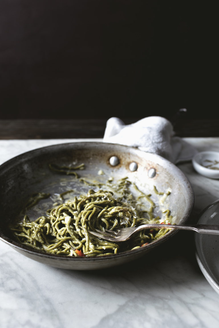 MATCHA SPAGHETTI W/ CHILI AND CHEESE – Lady and Pups