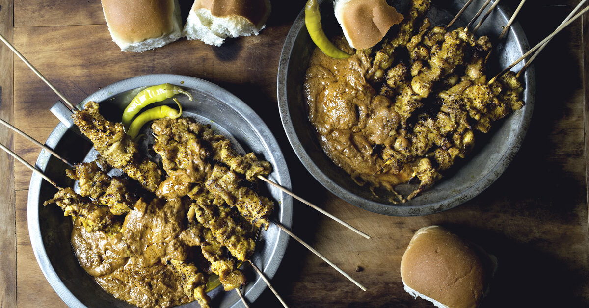 CHICKEN SATE W/ “DIRTY” PEANUT SAUCE – Lady and Pups