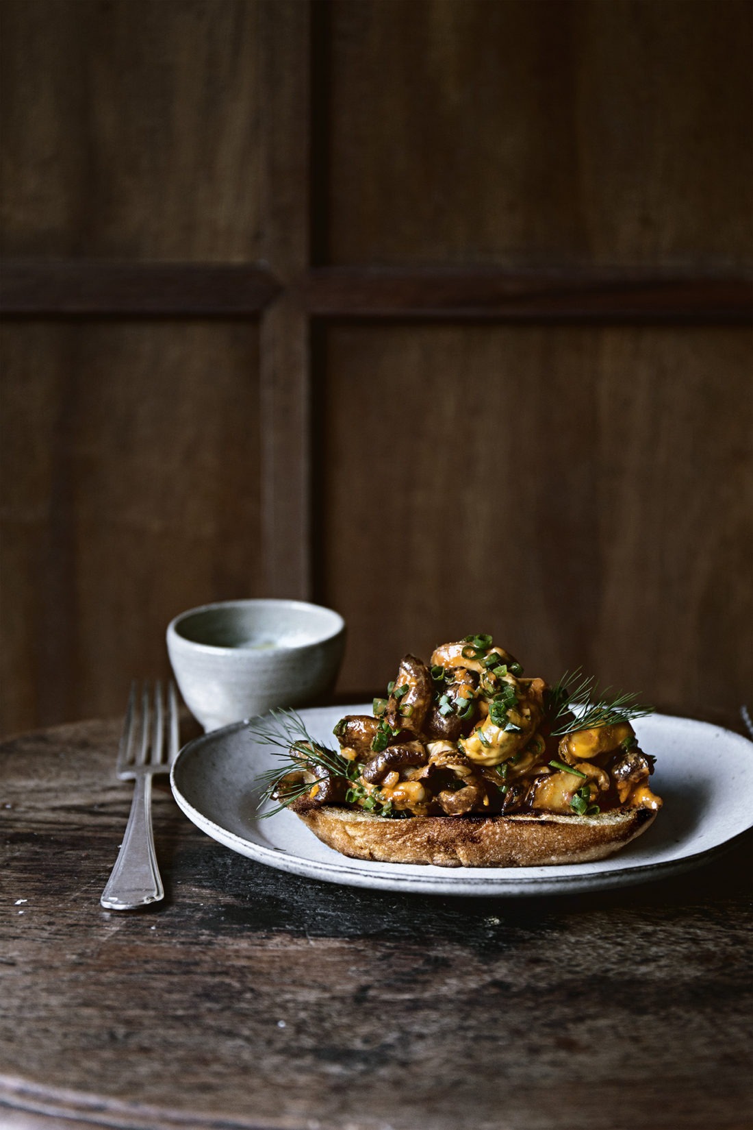 Spicy mussel and burnt mushroom toast w/ broth – Lady and Pups
