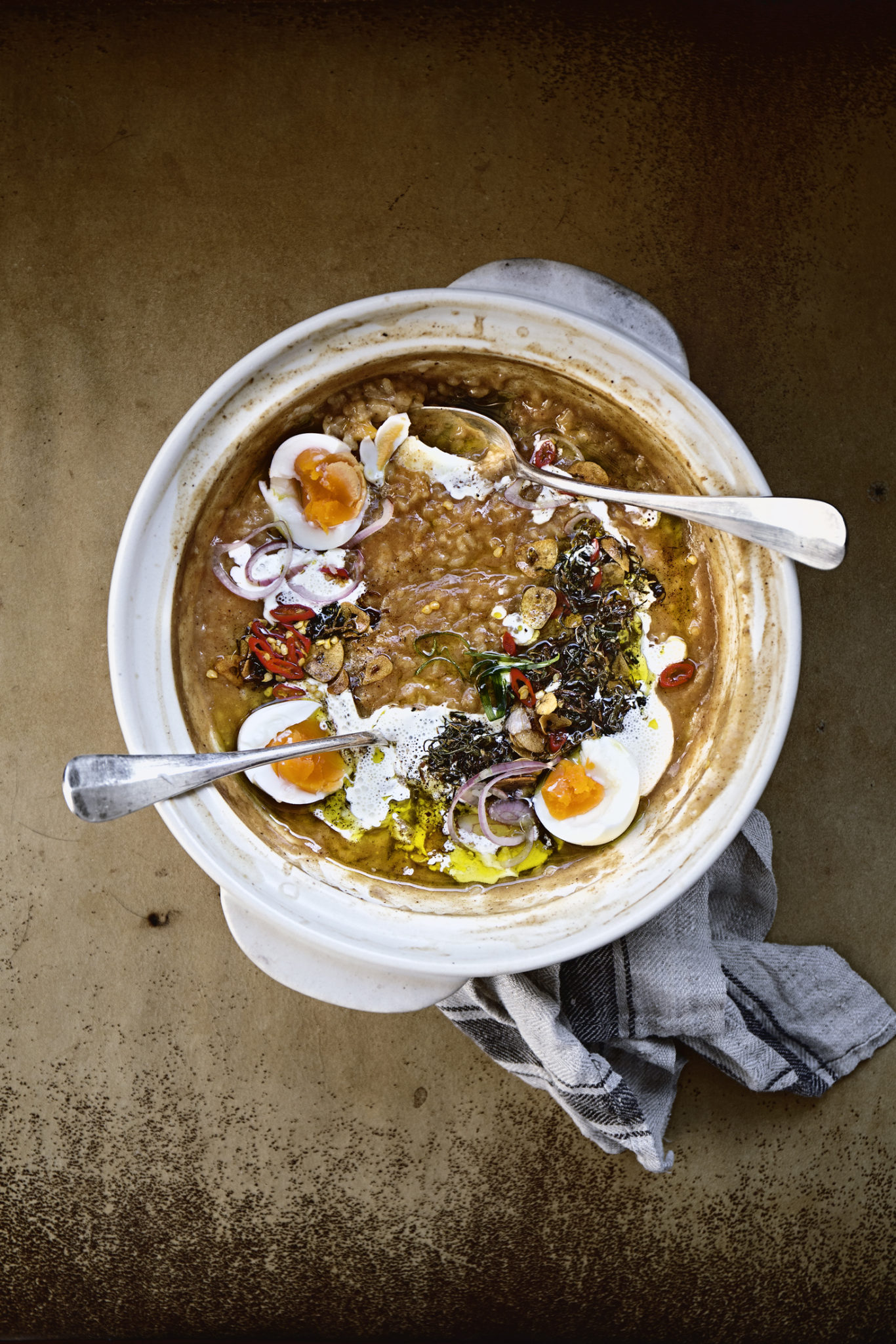 Miso congee w/ crispy scallion oil and cream